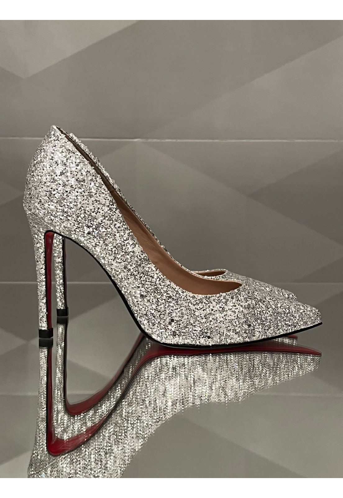 Scarpin Brilho Prata Salto 11 cm Scarpin Brilho Prata Salto 11 cm