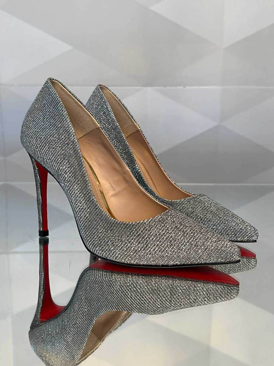 Scarpin Brilho Prata Pewter Scarpin Brilho Prata Pewter